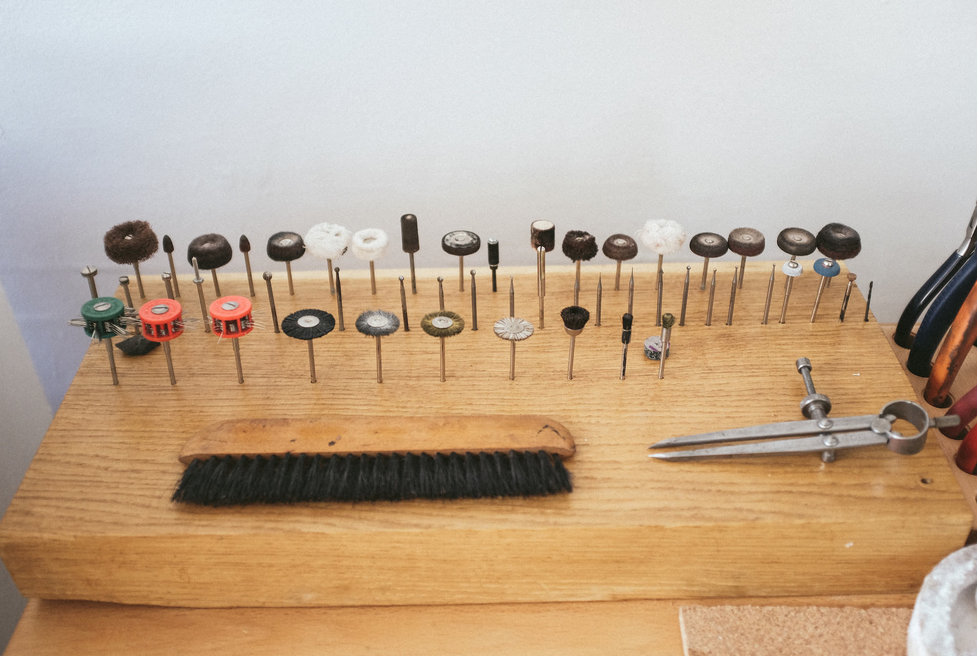 How to Build a Jeweller’s Workbench? ‣ Dovile Bertulyte